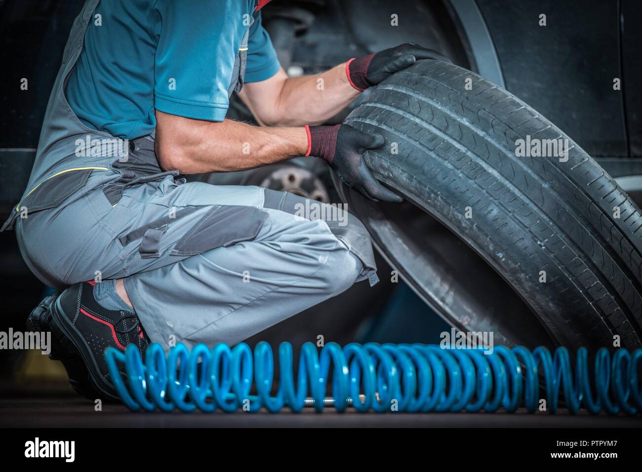 Old vehicle hi-res stock photography and images - Alamy