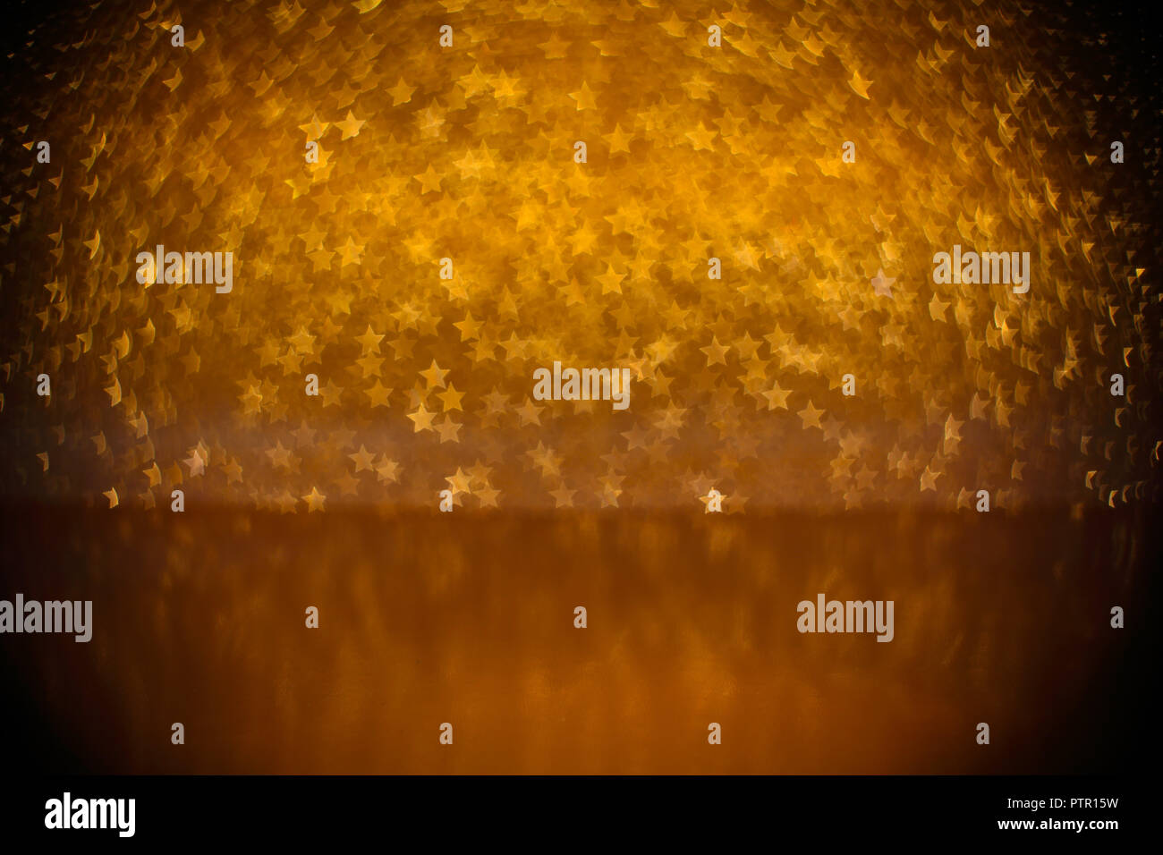 Shiny gold star small stars hi-res stock photography and images - Alamy