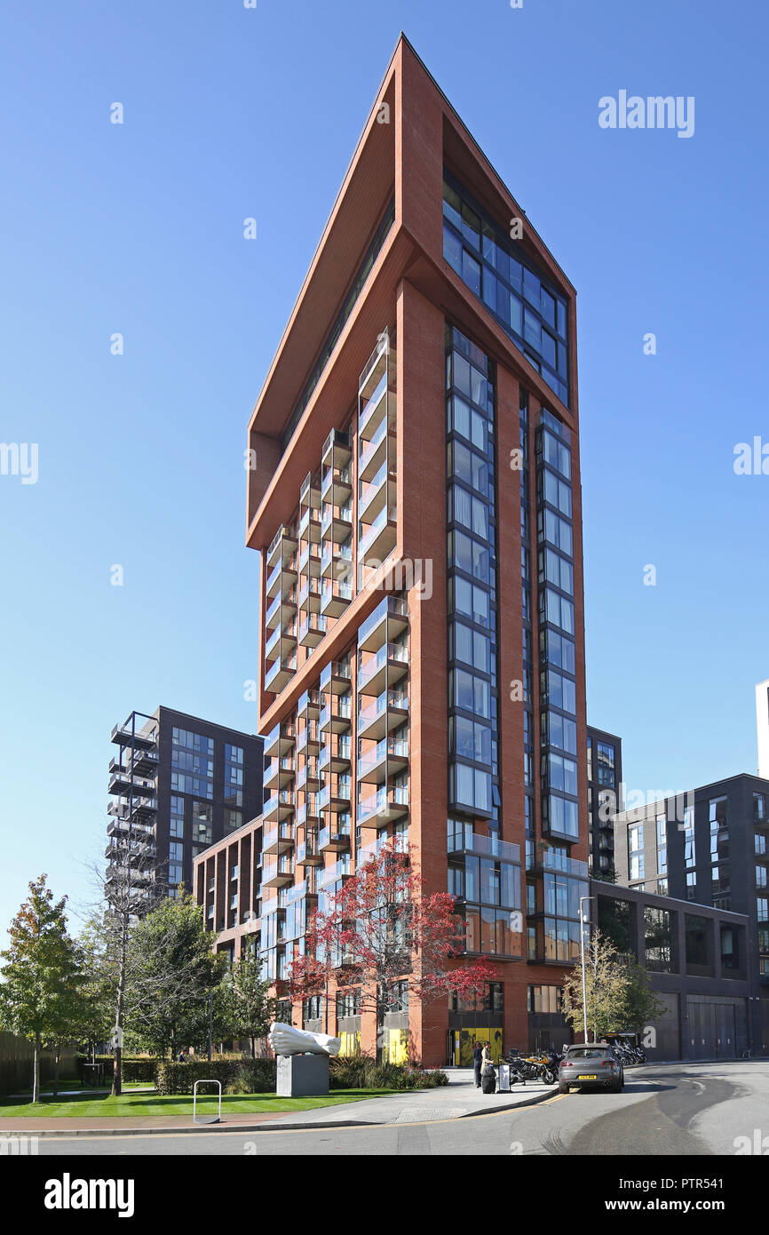 New us embassy nine elms hi-res stock photography and images - Alamy