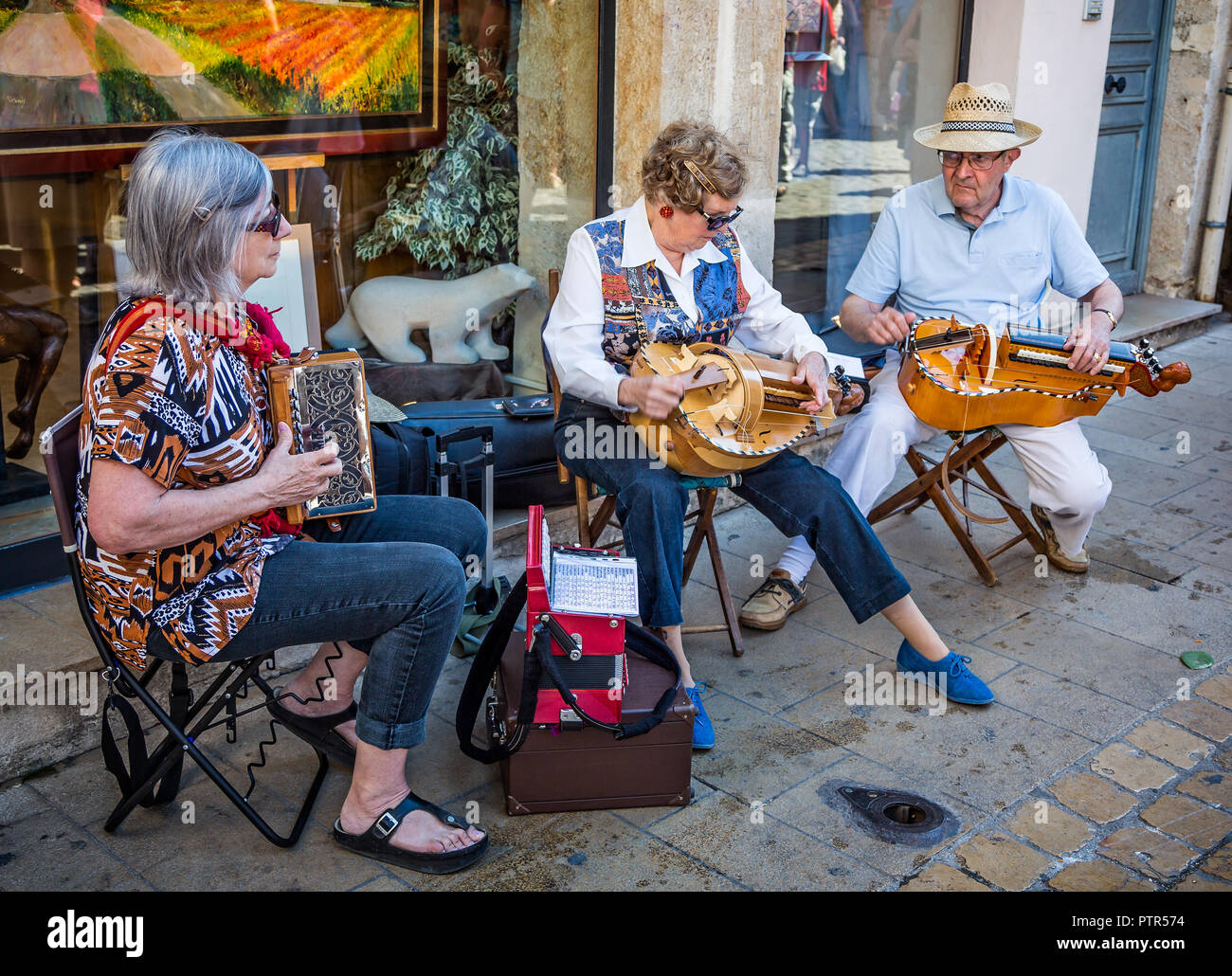 Hurdy gurdy medieval hi-res stock photography and images - Alamy
