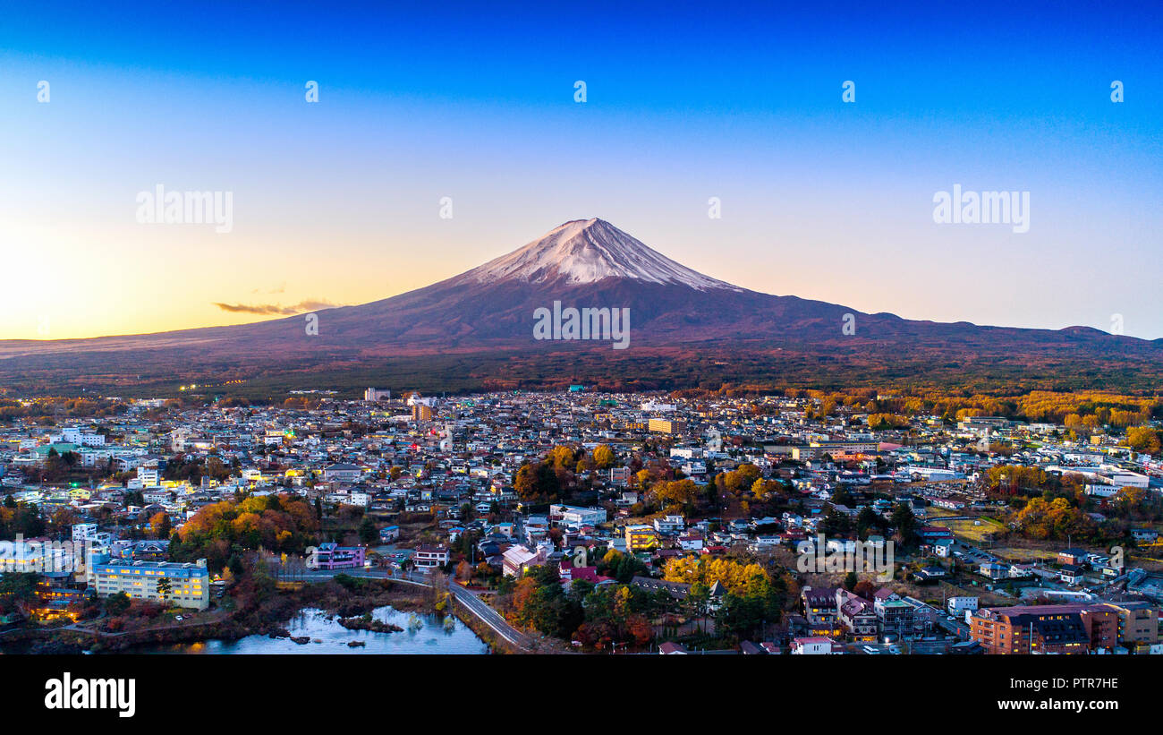 Fuji mountain and Kawaguchiko lake at sunset, Autumn seasons Fuji mountain at yamanachi in Japan ...