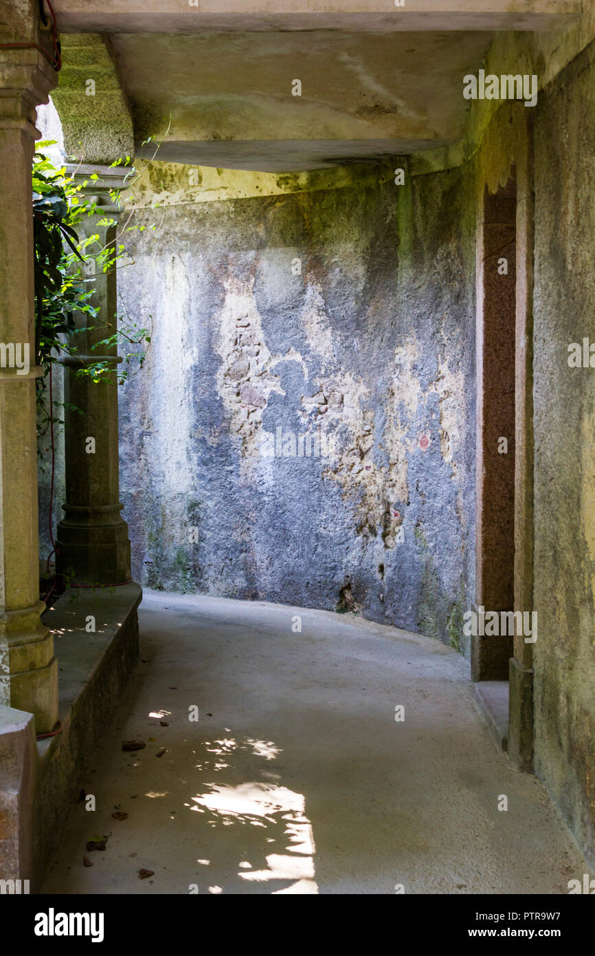 Old outdated building architecture hi-res stock photography and images ...