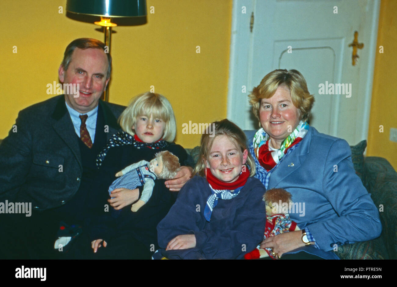 Philippa Prinzessin zu Salm Salm mit Ehemann Michael und den Kindern ...