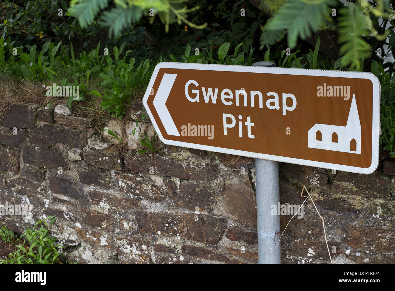 Heritage road sign hi-res stock photography and images - Alamy