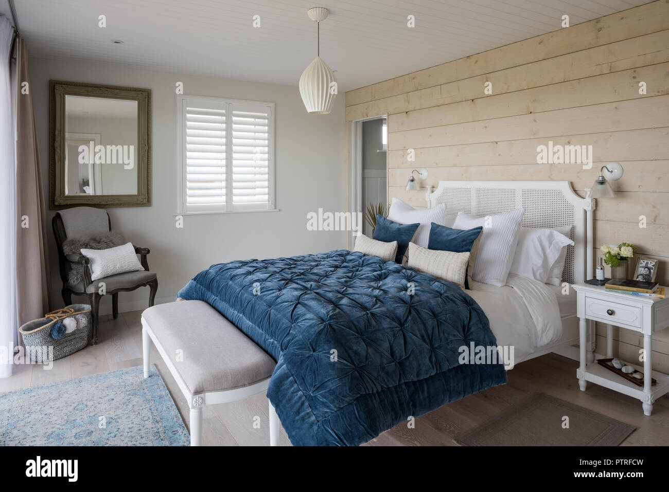 Blue cladding hi-res stock photography and images - Alamy