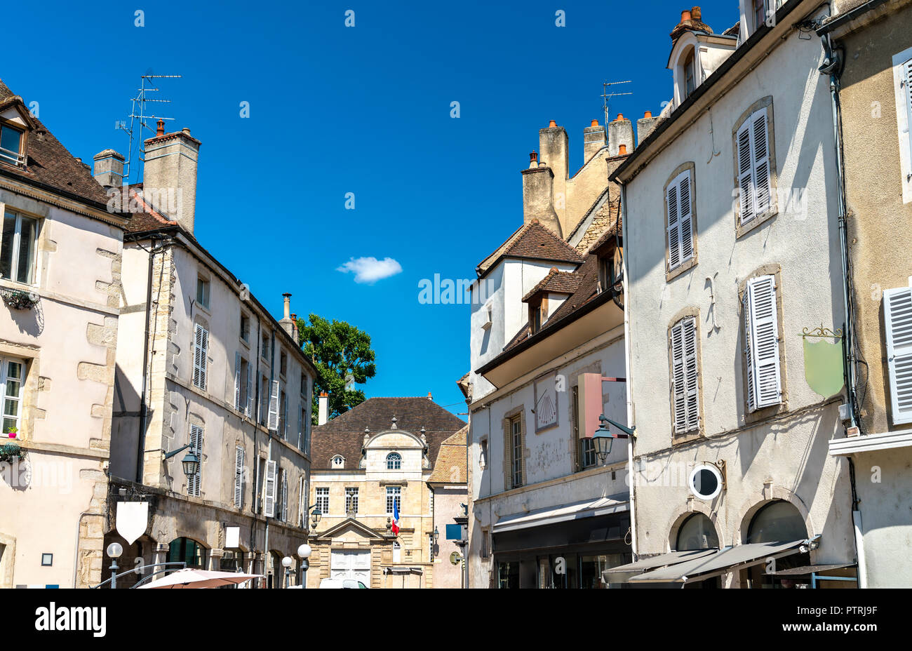 Traditional architecture beaune hi-res stock photography and images - Alamy