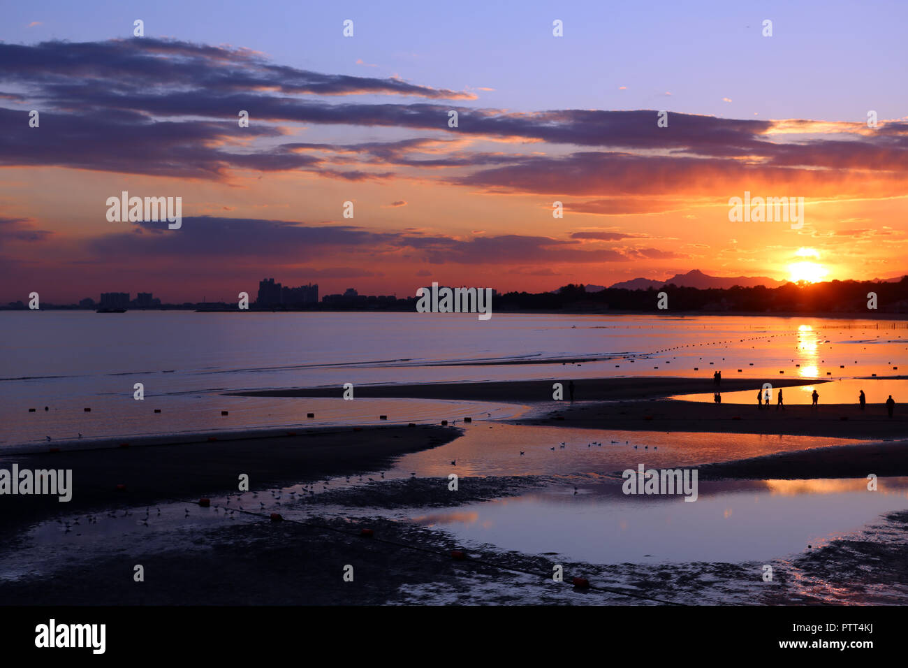 Beidaihe hi-res stock photography and images - Alamy