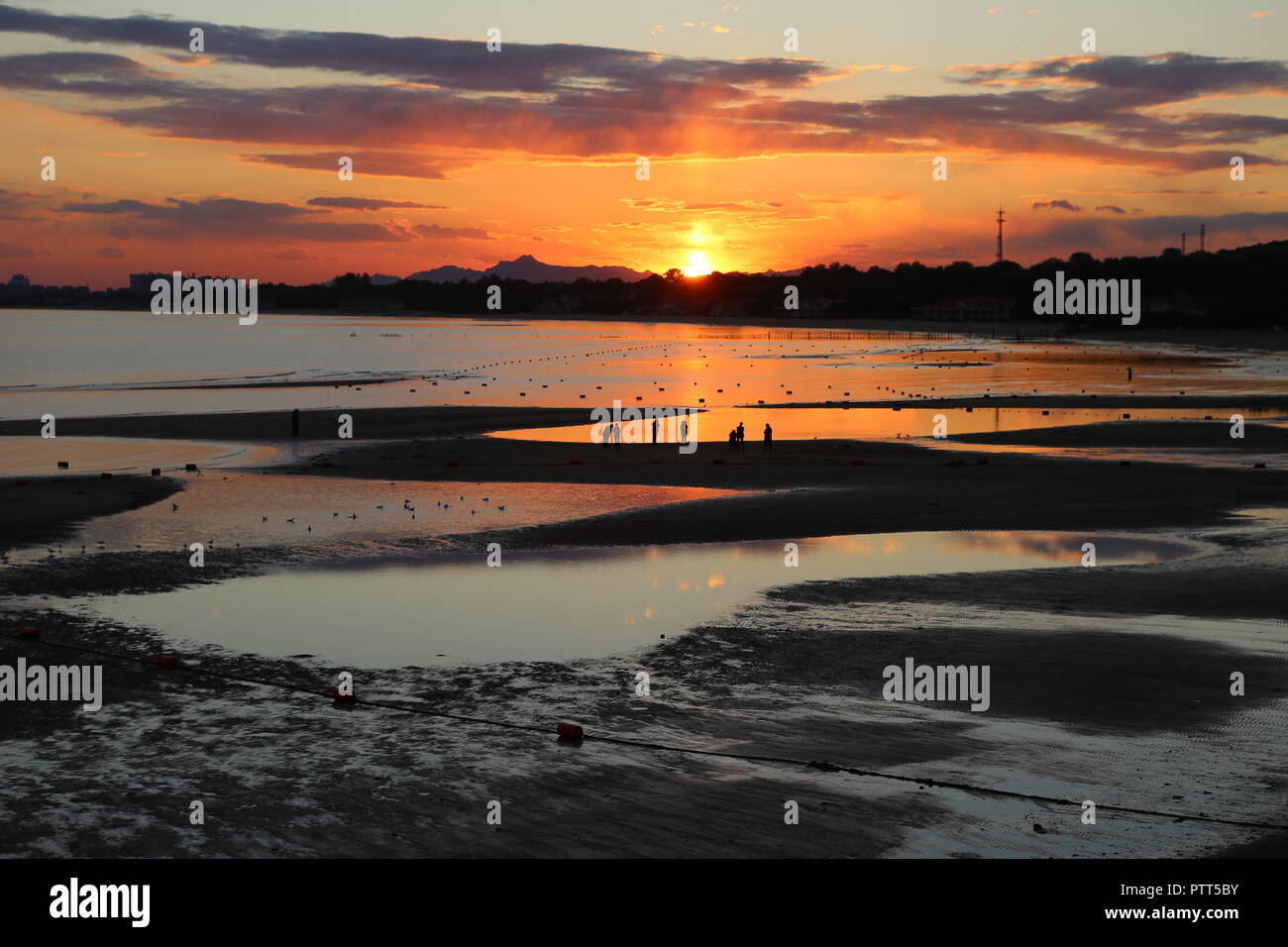 China beidaihe beach hi-res stock photography and images - Alamy