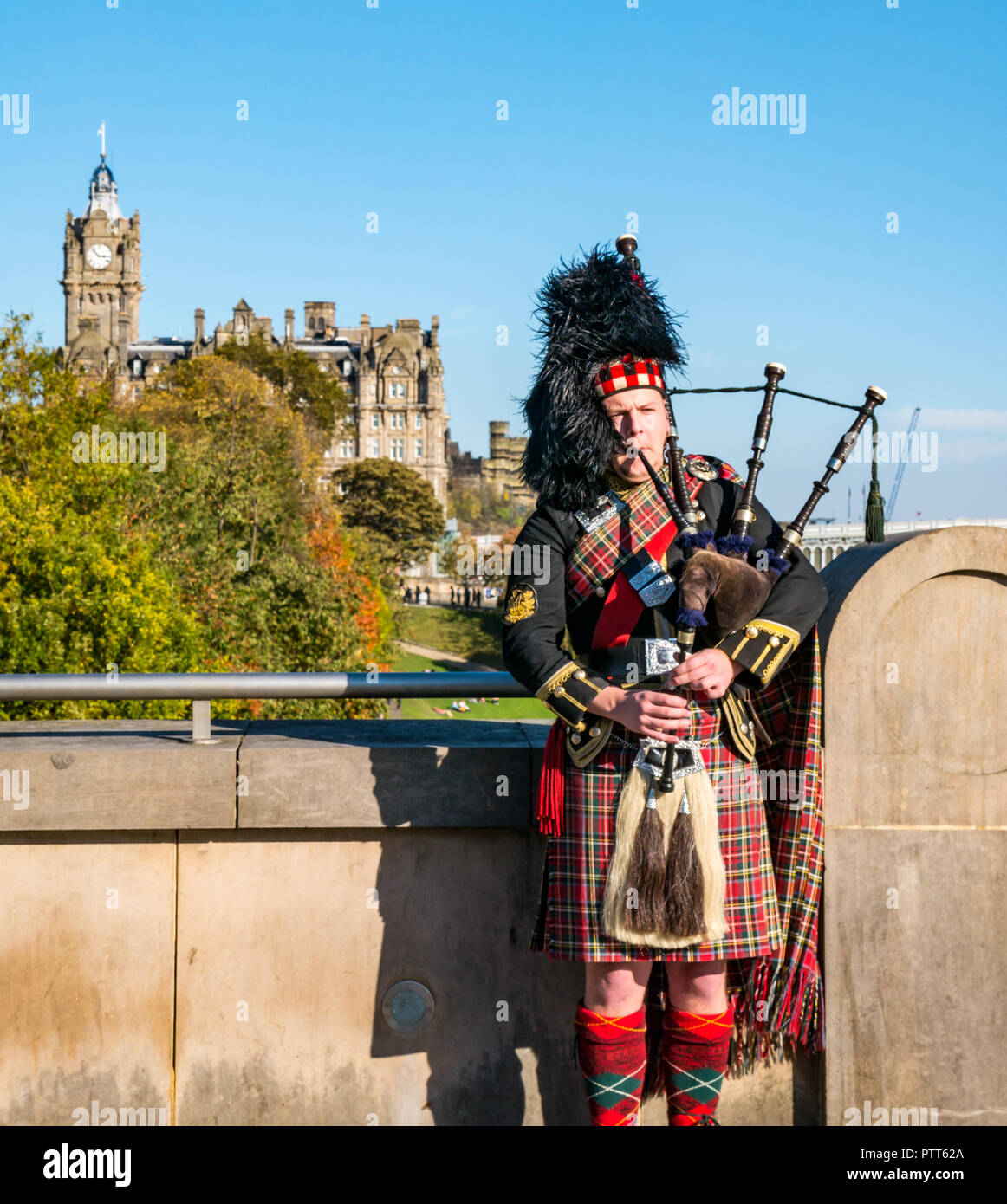 The Mound, Edinburgh, Scotland, UK, 10th October 2018. UK Weather: A ...