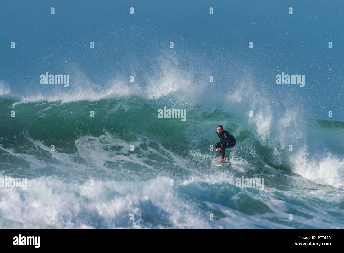 Newquay, Cornwall, UK. 10th October, 2018. Excellent surfing conditions ...