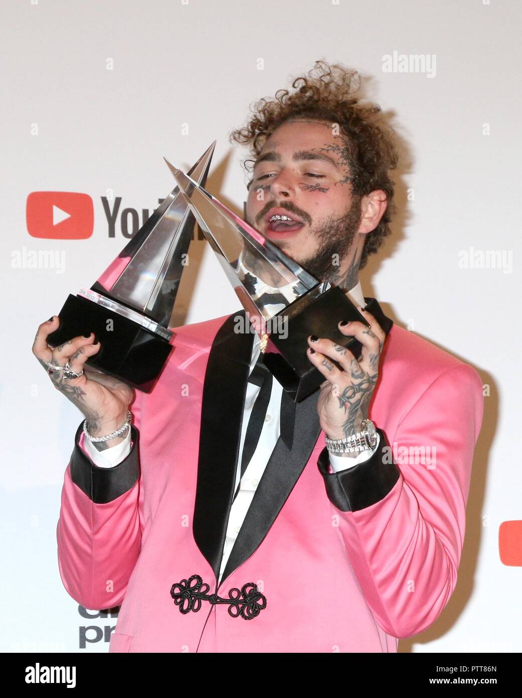 Los Angeles, CA, USA. 9th Oct, 2018. Post Malone in the press room for ...