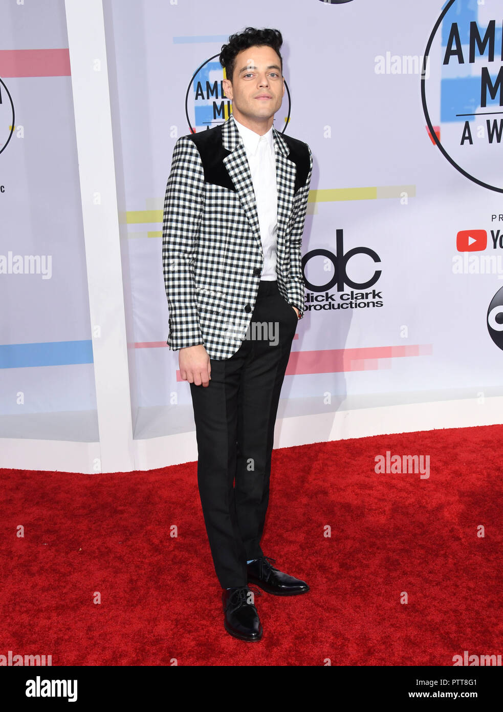 Rami malek arrives hi-res stock photography and images - Alamy