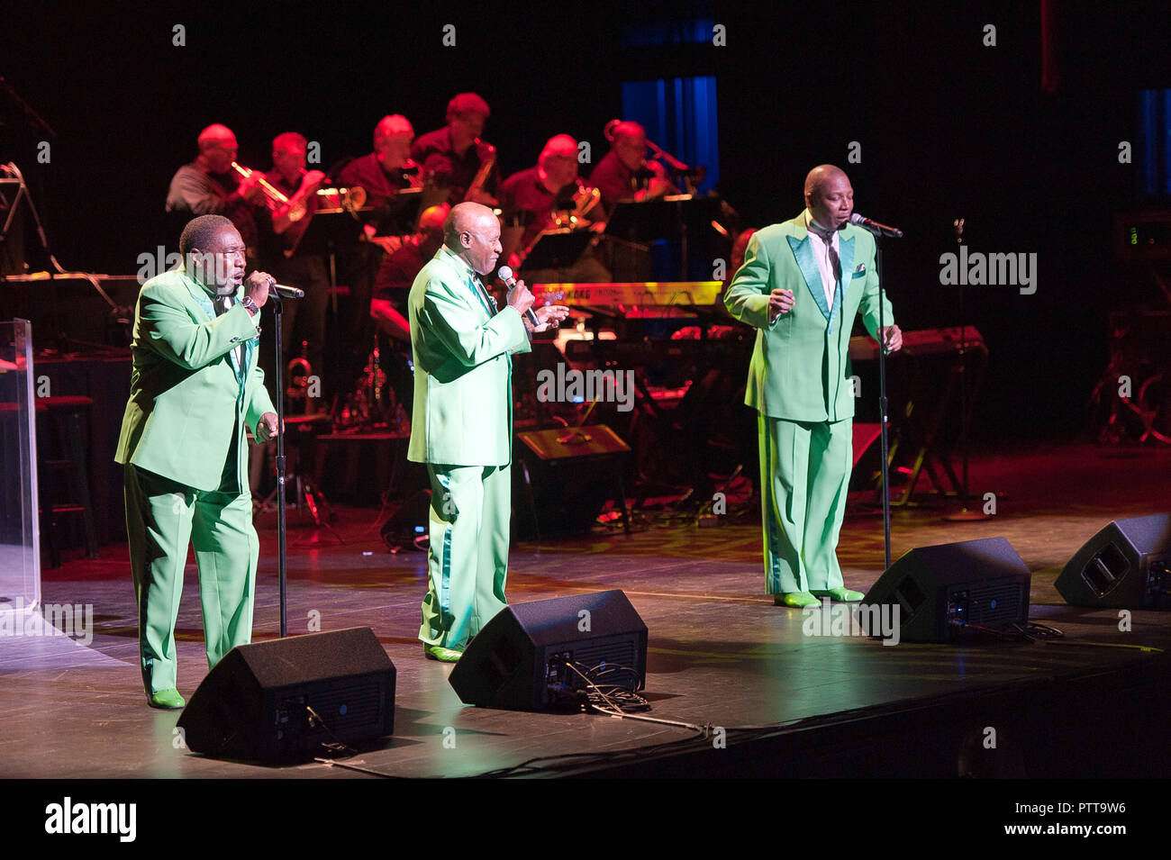 Gerald levert singer hi-res stock photography and images - Alamy