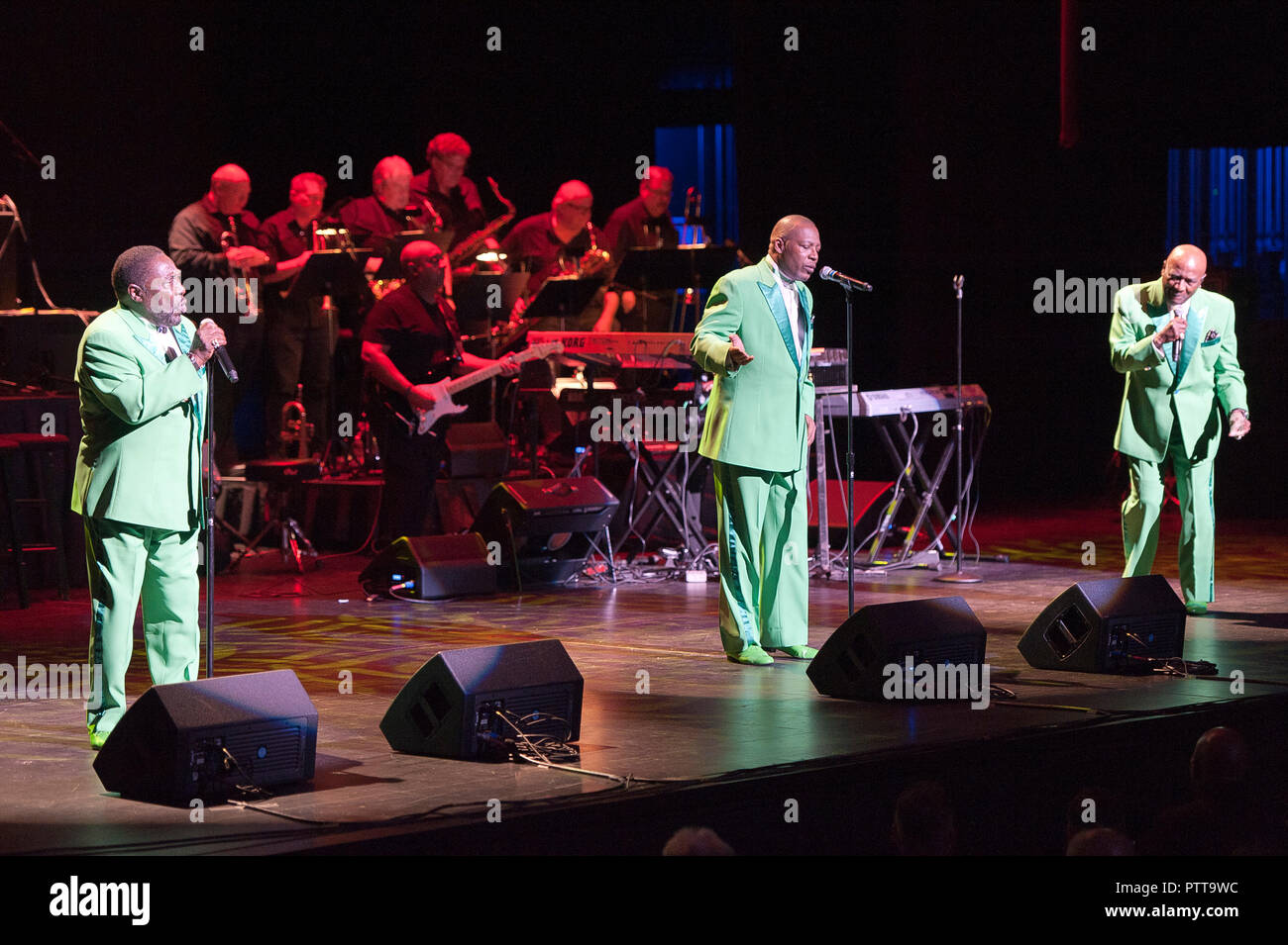 Gerald levert singer hi-res stock photography and images - Alamy
