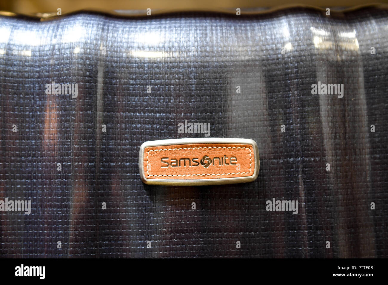 Samsonite logo hi-res stock photography and images - Alamy