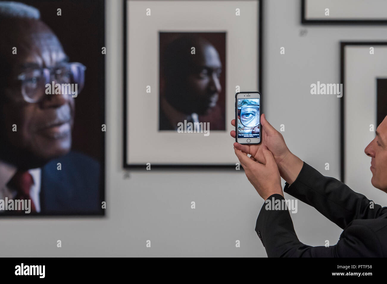 Interview photographs hi-res stock photography and images - Alamy