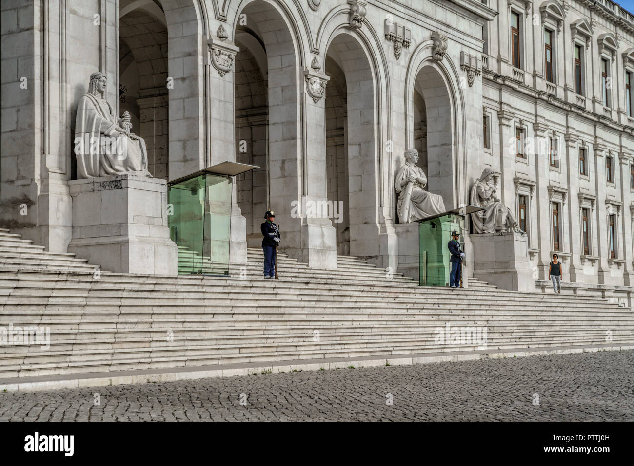The portuguese parliament building hi-res stock photography and images ...