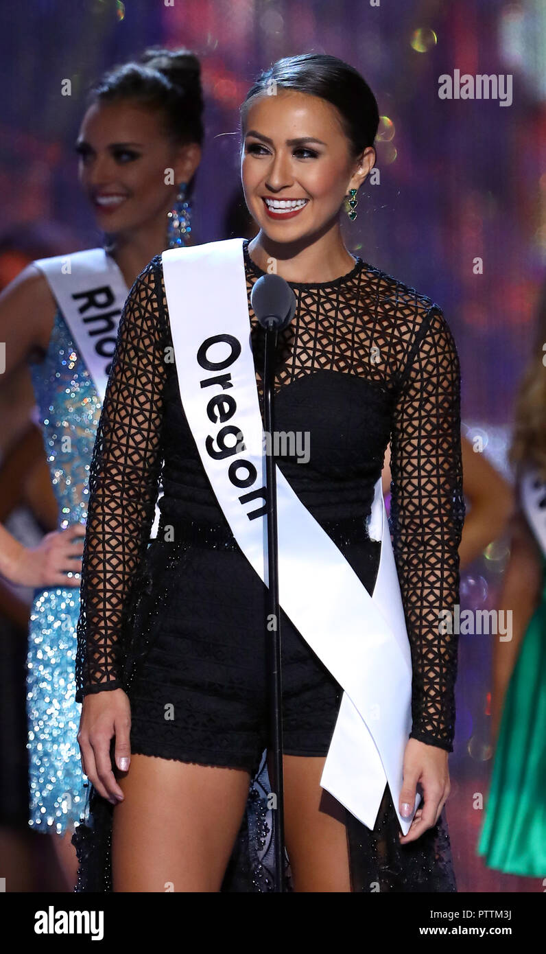 Miss oregon taylor lee ballard hi-res stock photography and images - Alamy
