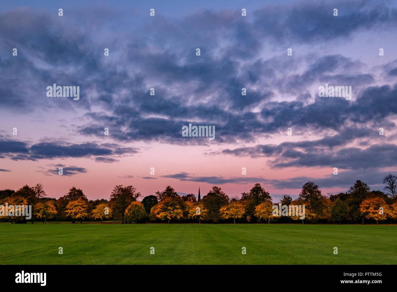 Golden hour autumn hi-res stock photography and images - Alamy