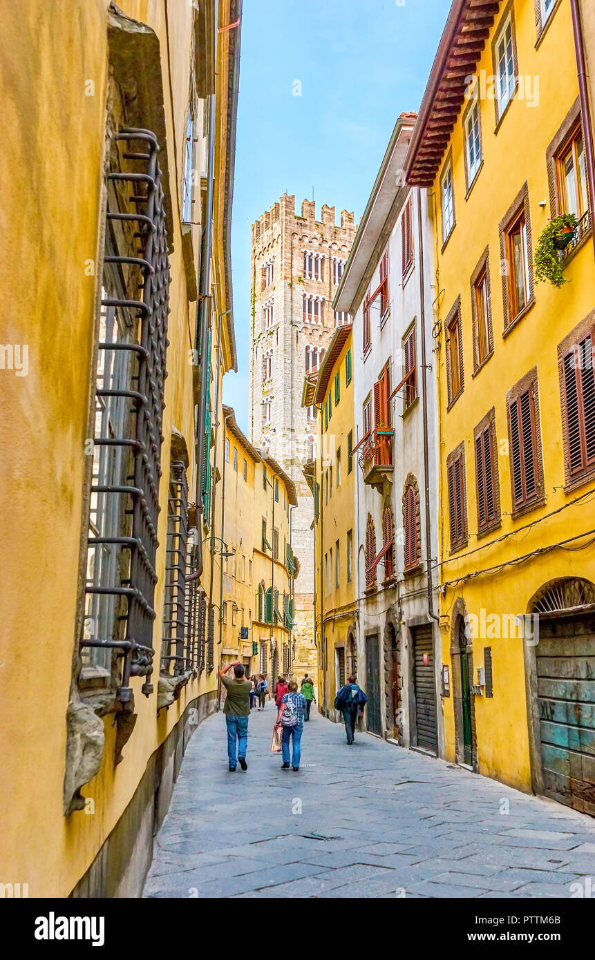 Lucca Italy Streets High Resolution Stock Photography and Images - Alamy