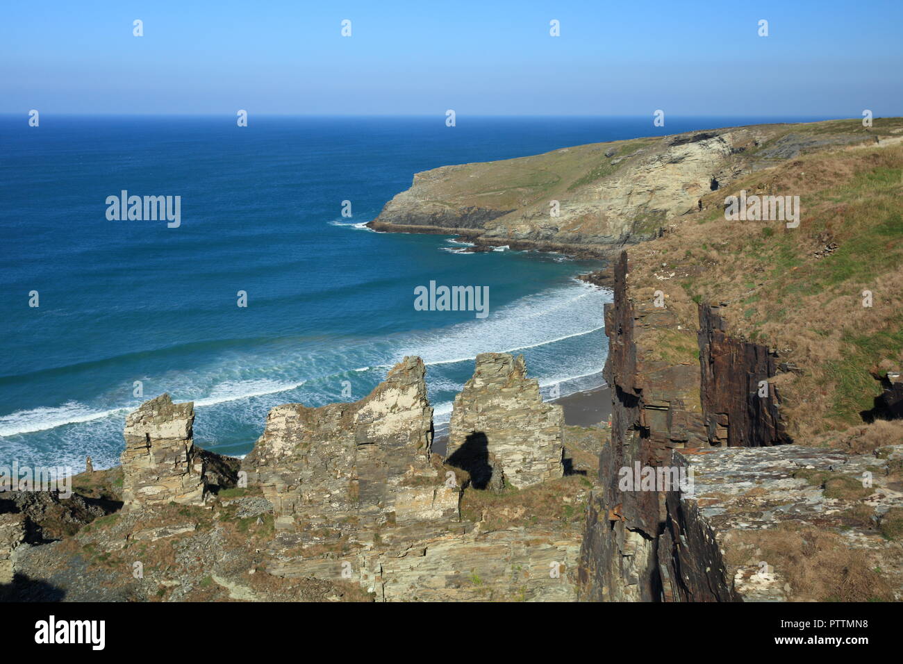Old slate mine workings - Trebarwith Strand, North Cornwall, England ...