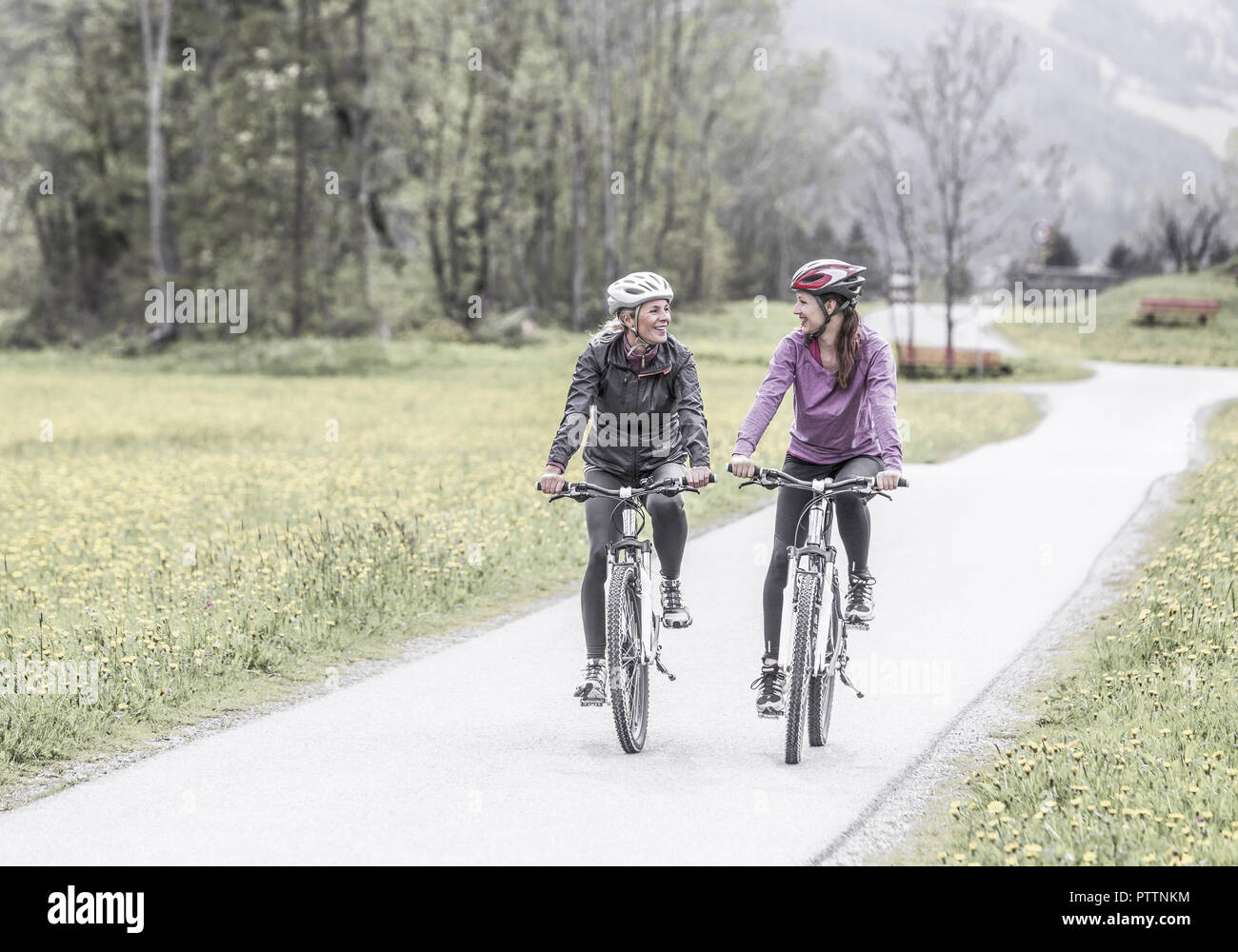 Fahrrad Fahren High Resolution Stock Photography and Images - Alamy