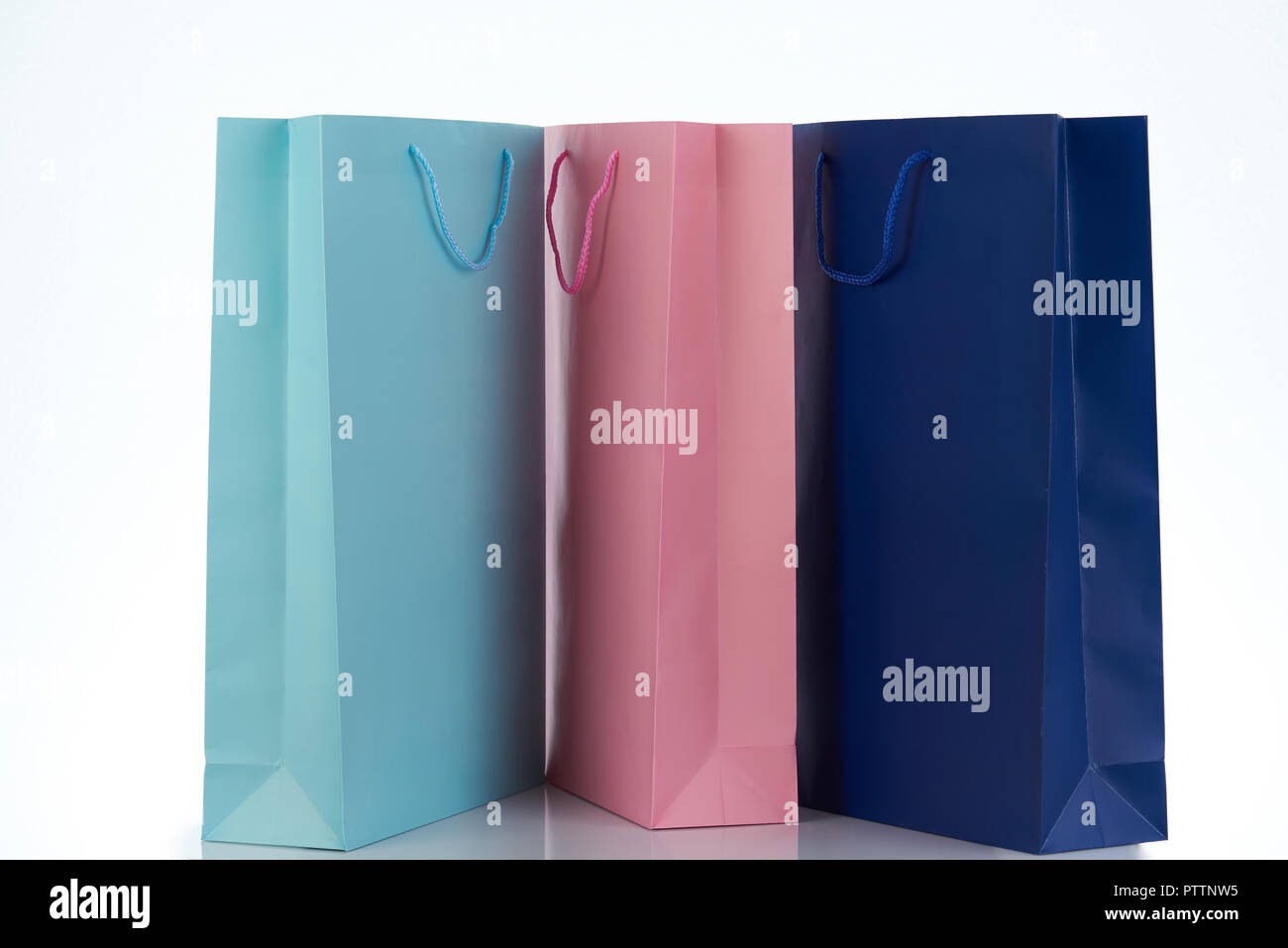 Gift bags background hi-res stock photography and images - Alamy