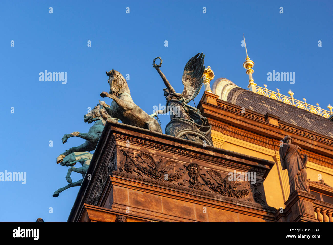 A triga a three horse quadriga hi-res stock photography and images - Alamy