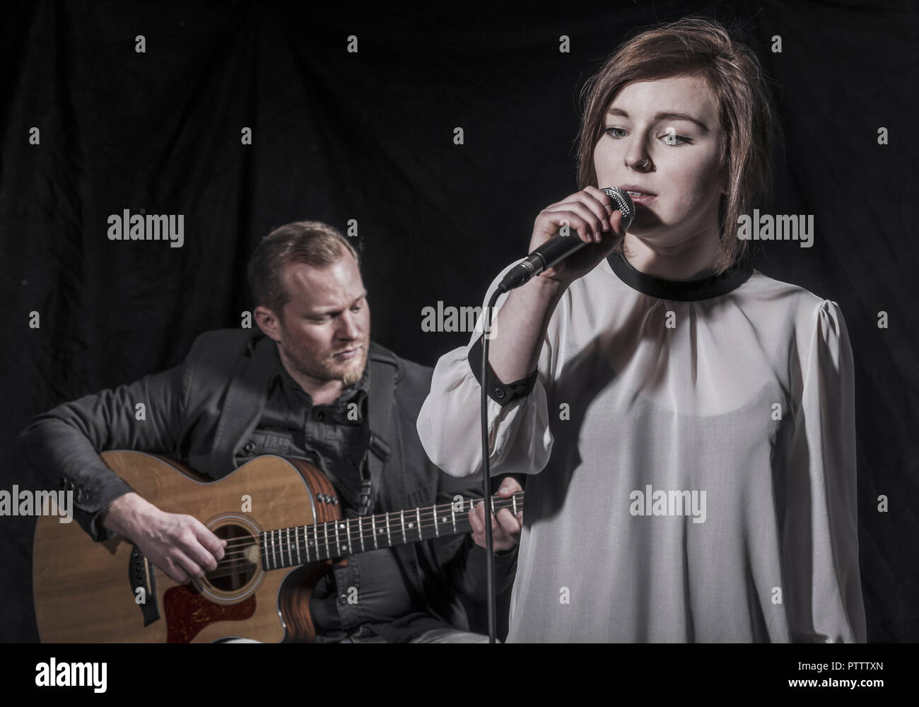 Pop Musiker High Resolution Stock Photography and Images - Alamy