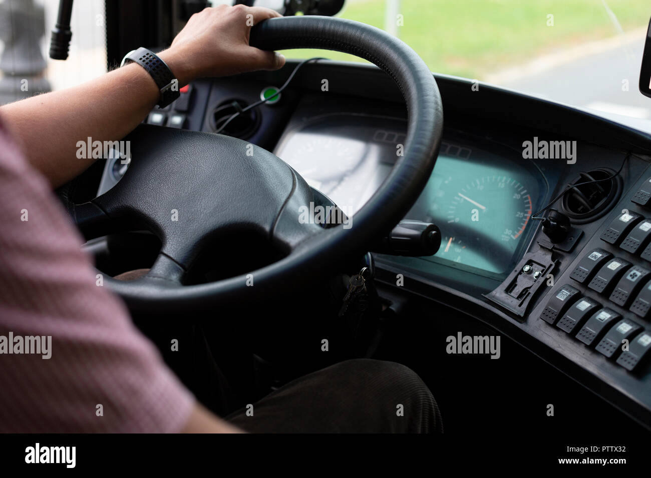 Buss drive hi-res stock photography and images - Alamy