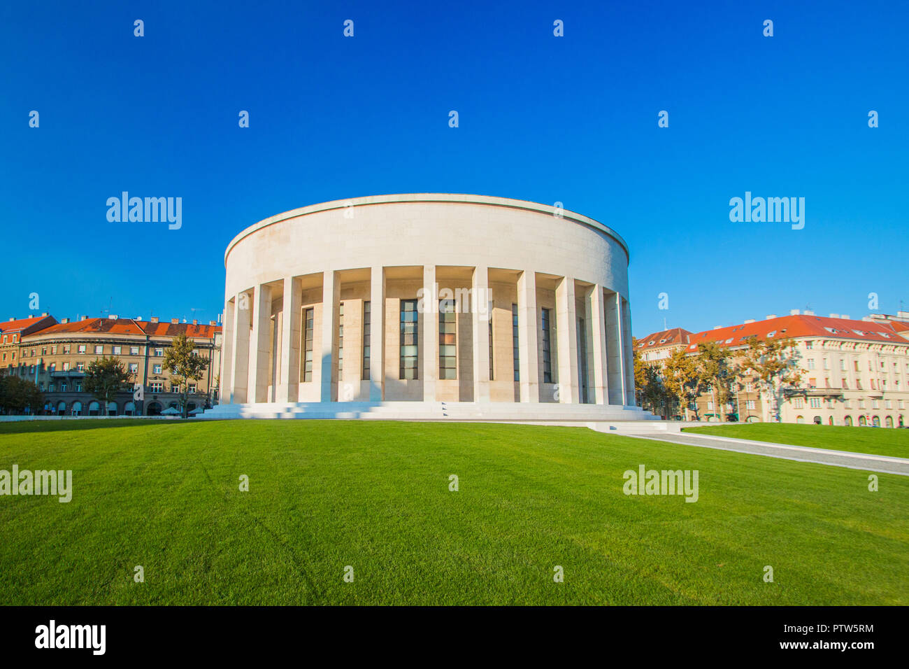 Zagreb architecture hi-res stock photography and images - Alamy