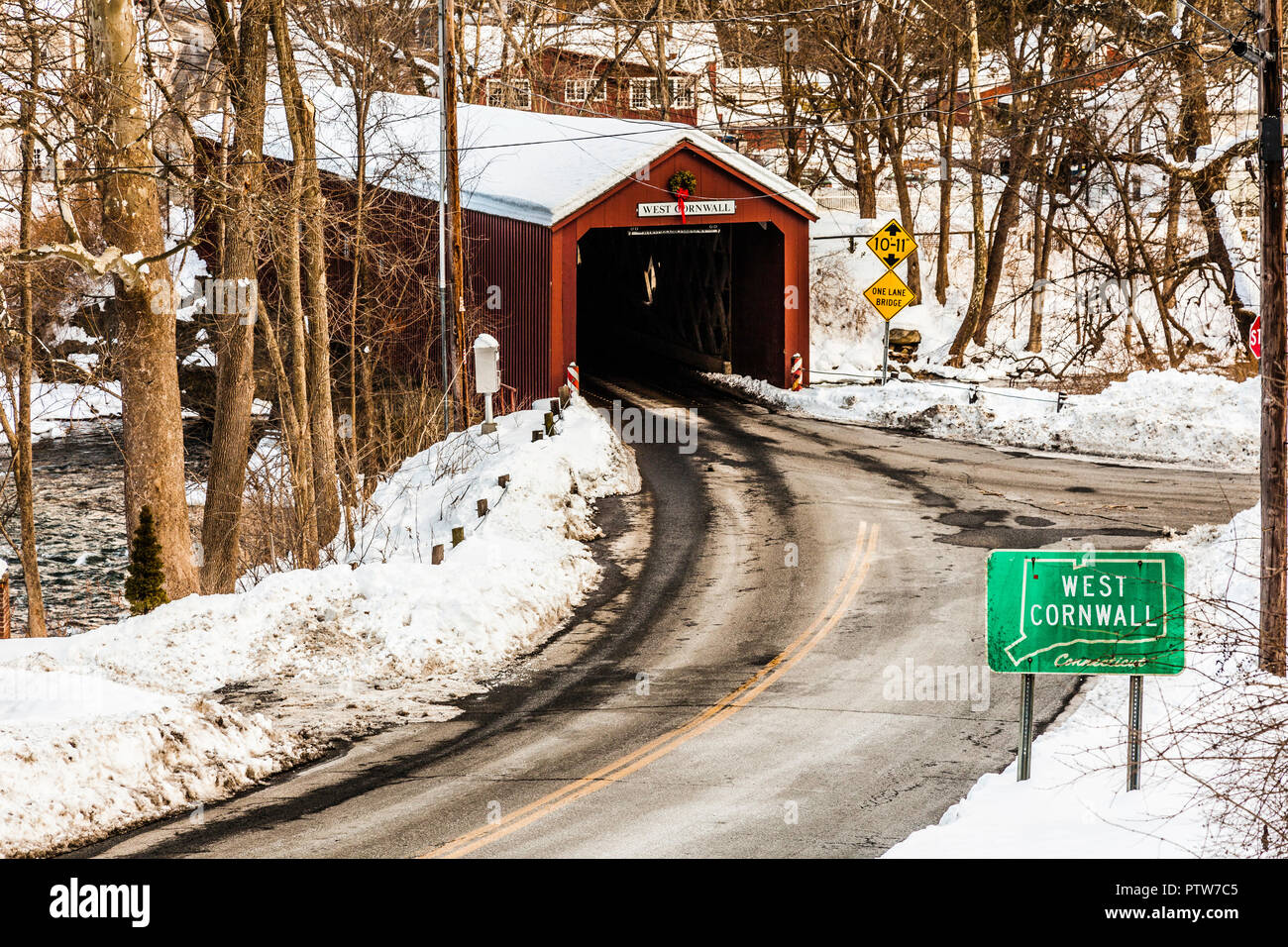 Covered Bridge West Cornwall, Connecticut, USA Stock Photo - Alamy