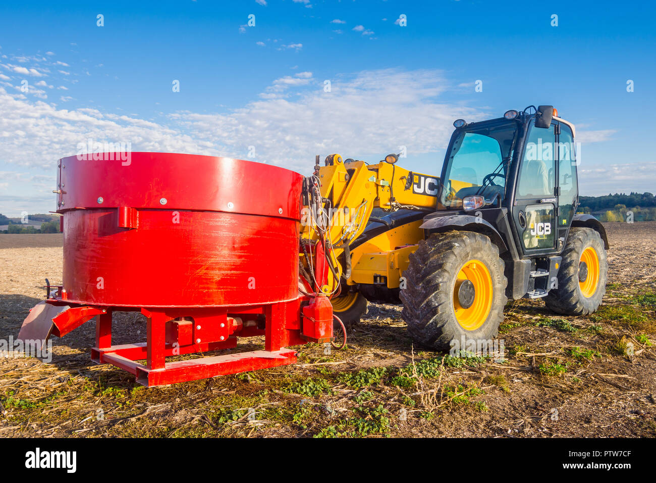 Grain hopper hi-res stock photography and images - Alamy