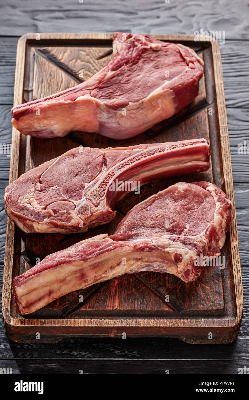 Tomahawk chop hi-res stock photography and images - Alamy