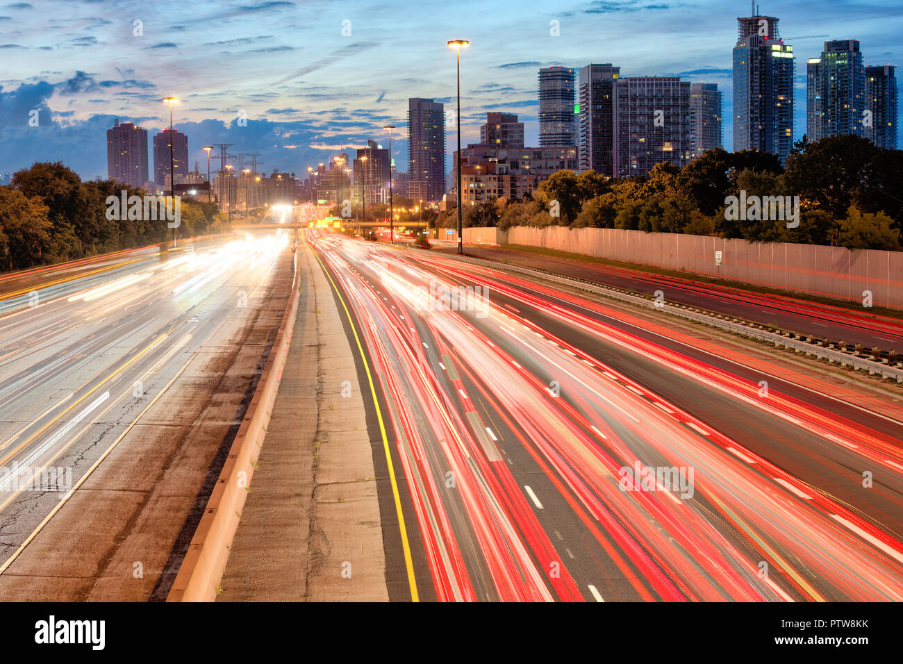 Traffic toronto gardiner expressway hi-res stock photography and images ...