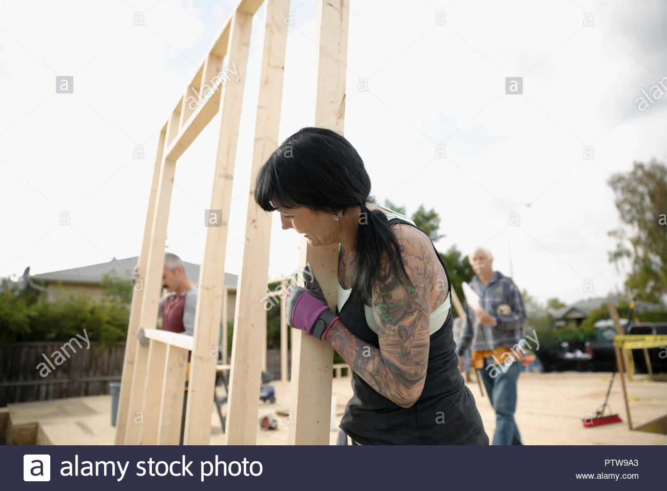 Residential black woman female women hi-res stock photography and ...