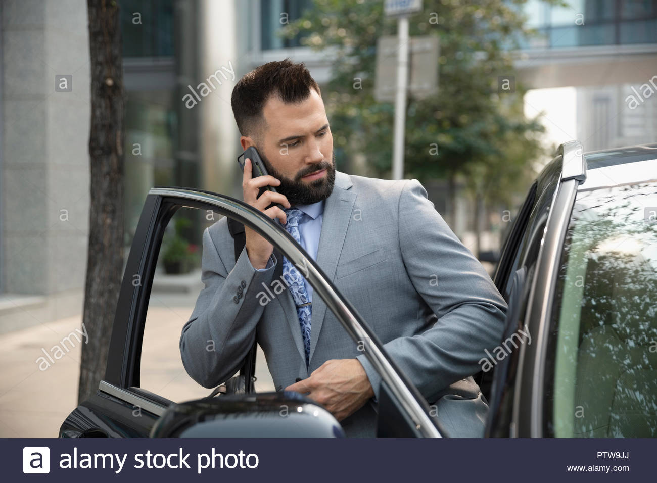 Talking taxi hi-res stock photography and images - Alamy