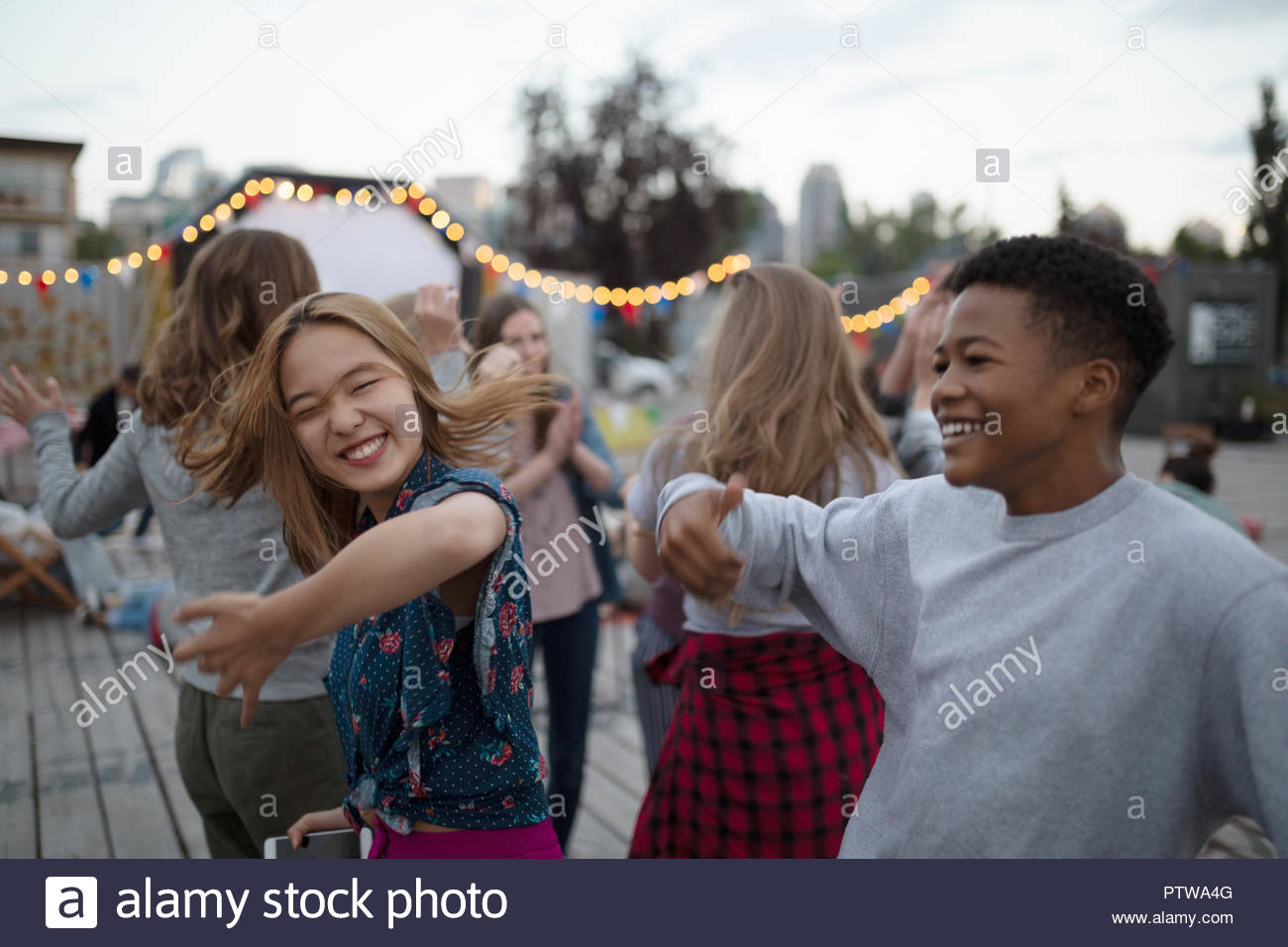 Group of teenagers dancing hi-res stock photography and images - Alamy