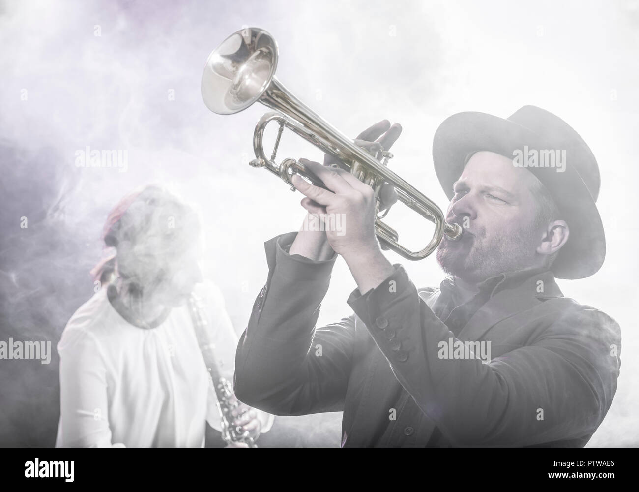 Pop Musiker High Resolution Stock Photography and Images - Alamy