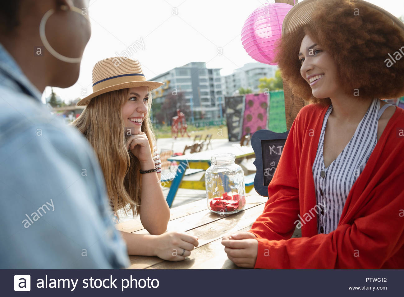 Park booth hi-res stock photography and images - Alamy