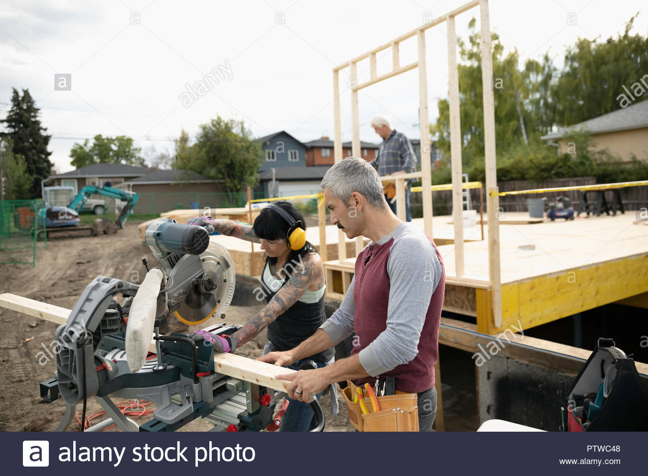 Using saw hi-res stock photography and images - Alamy
