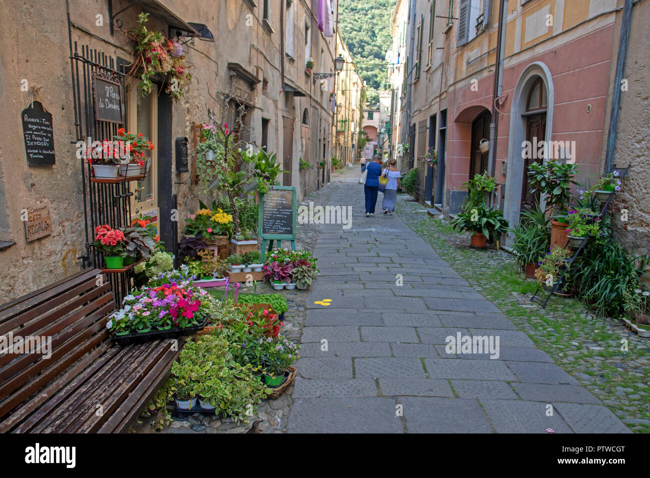 Old town finalborgo liguria italy hi-res stock photography and images ...