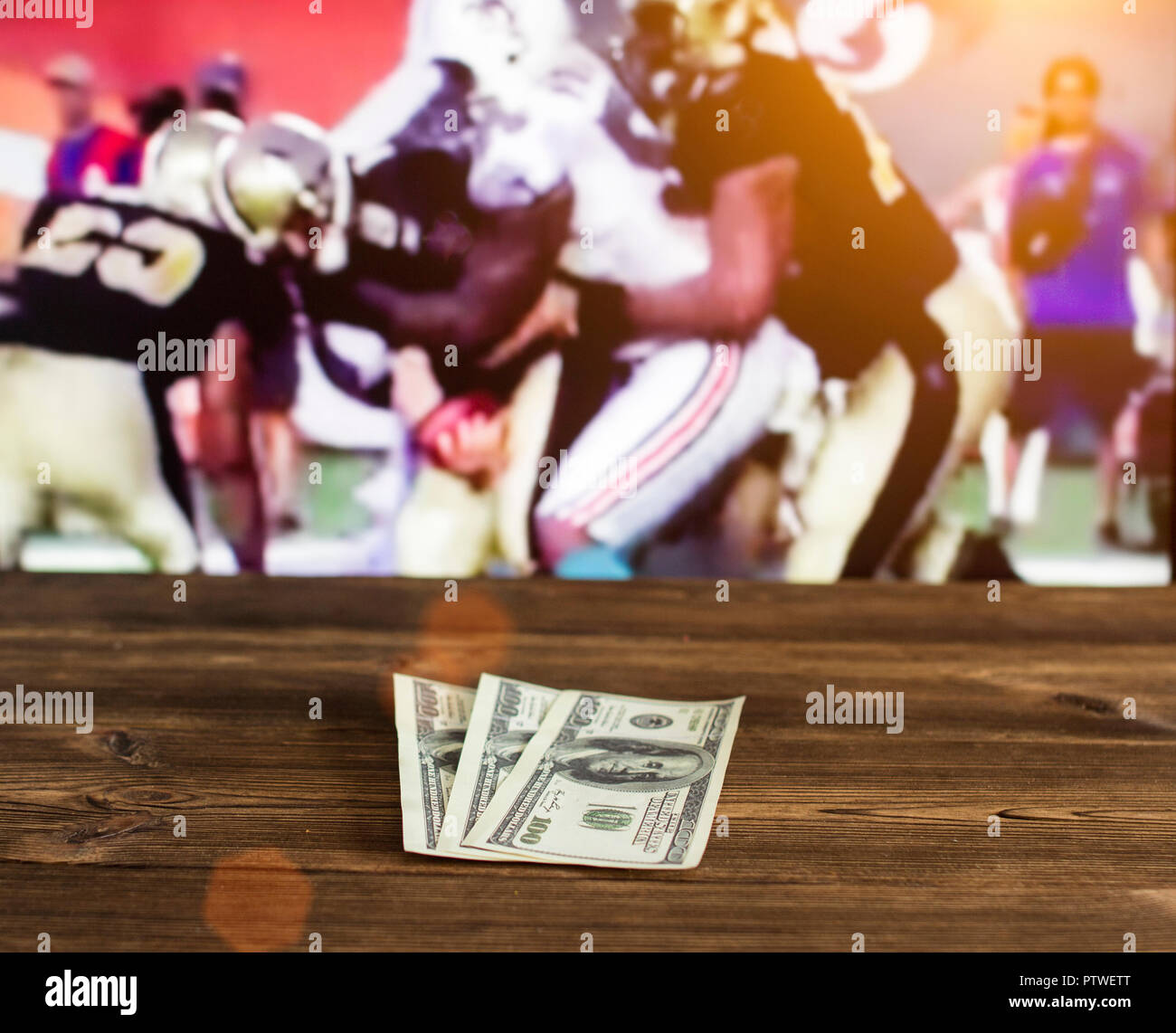 Winning money and tv game show hi-res stock photography and images - Alamy