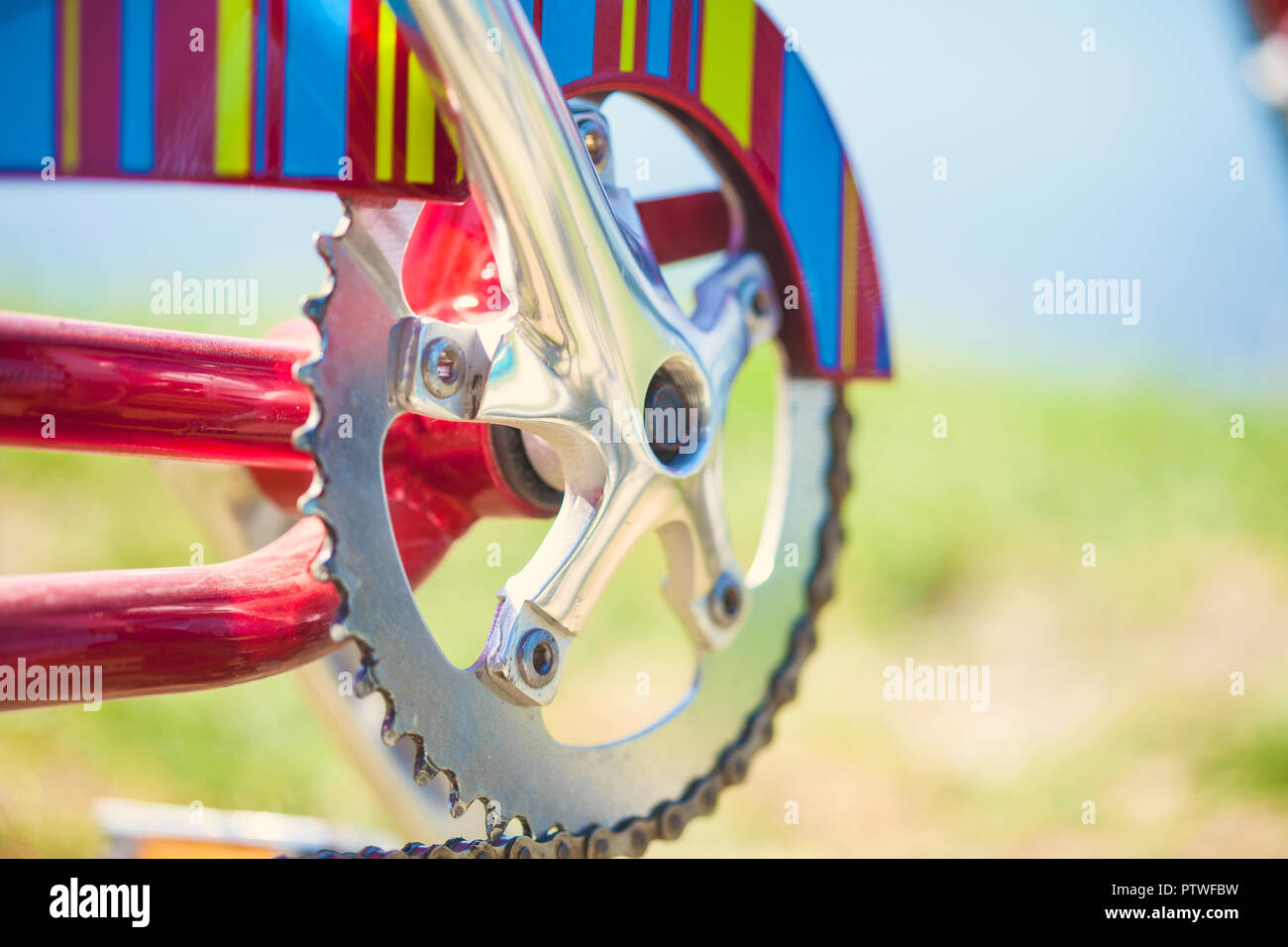 Retro bicycle shop logo hi-res stock photography and images - Alamy