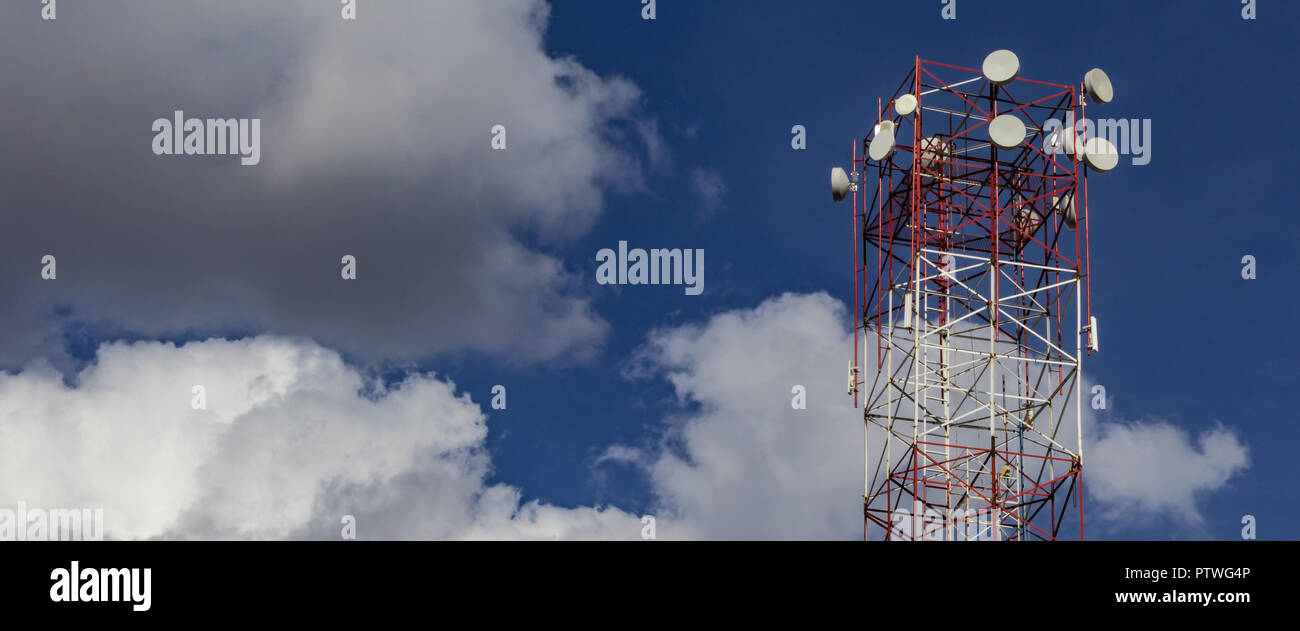 Wireless internet tower hi-res stock photography and images - Alamy