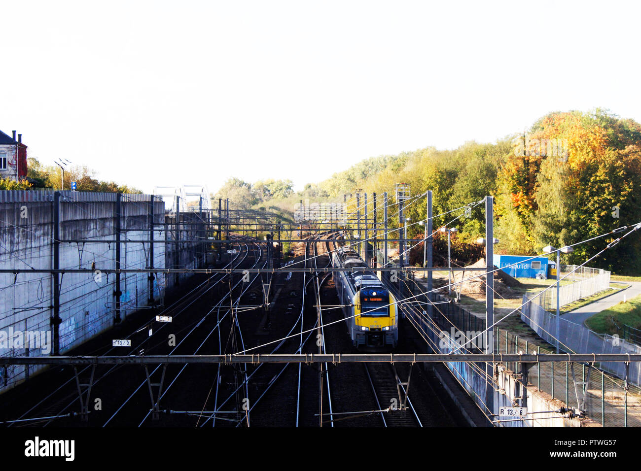 train entering station Stock Photo - Alamy