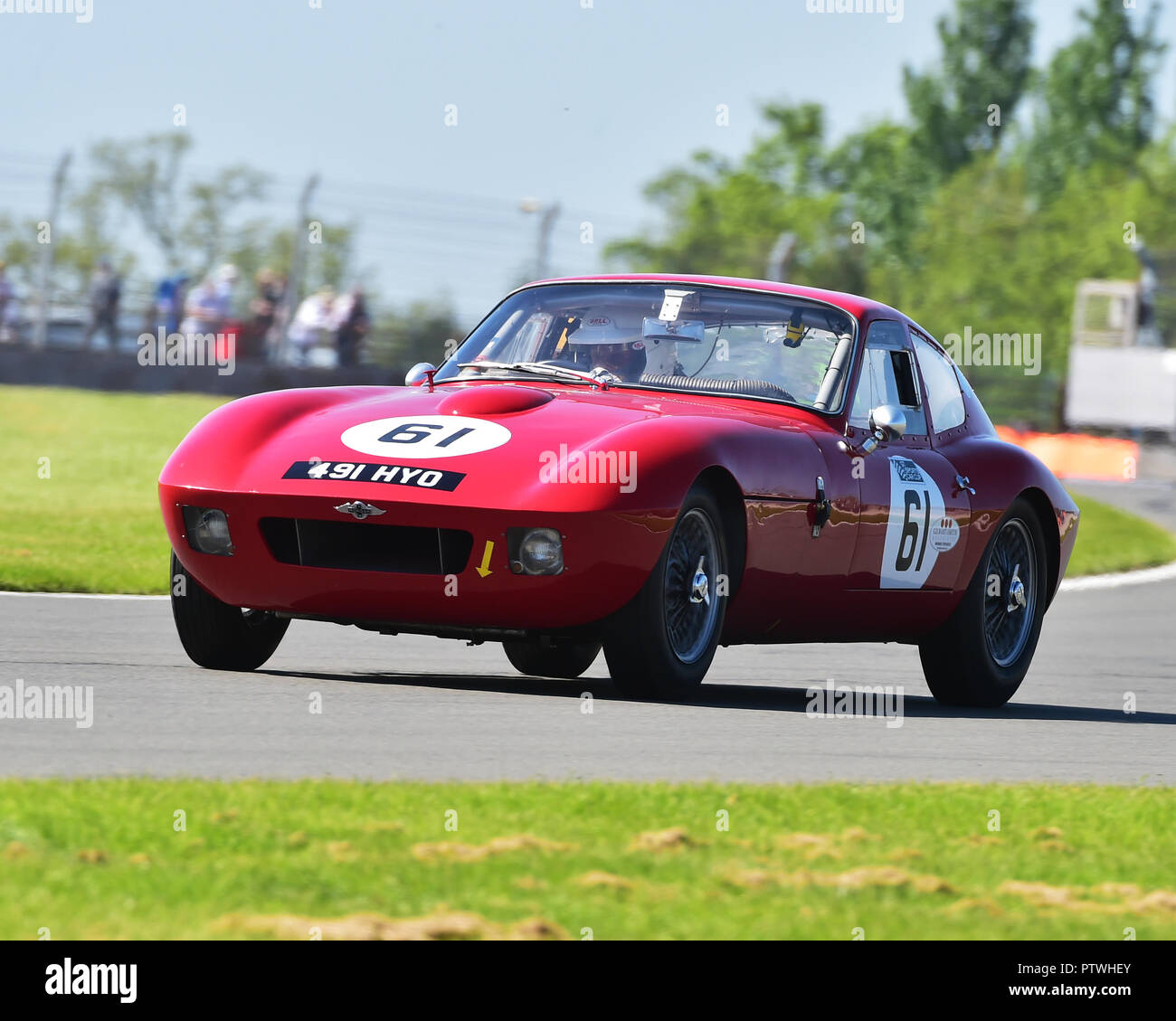 Mike Bell, Simon Orebi-Gann, Morgan Plus 4 SLR, GT & Sports Car Cup ...