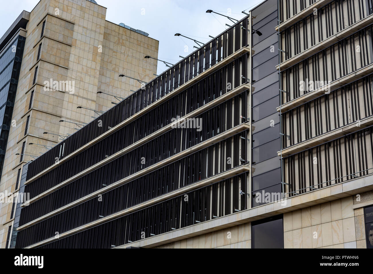 The loud house hi-res stock photography and images - Alamy