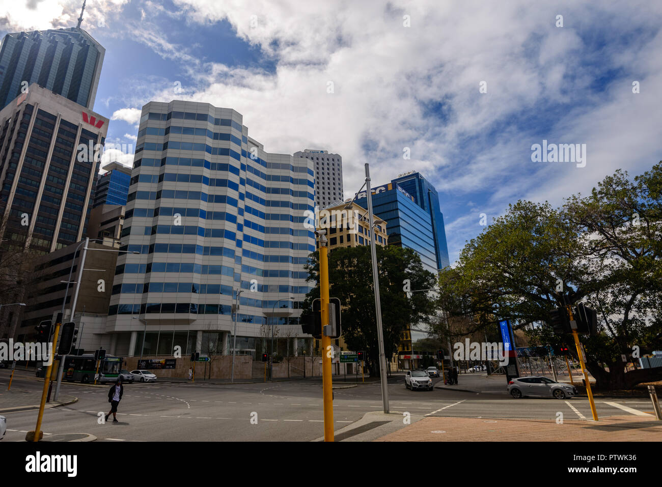 High rise building perth australia hi-res stock photography and images ...