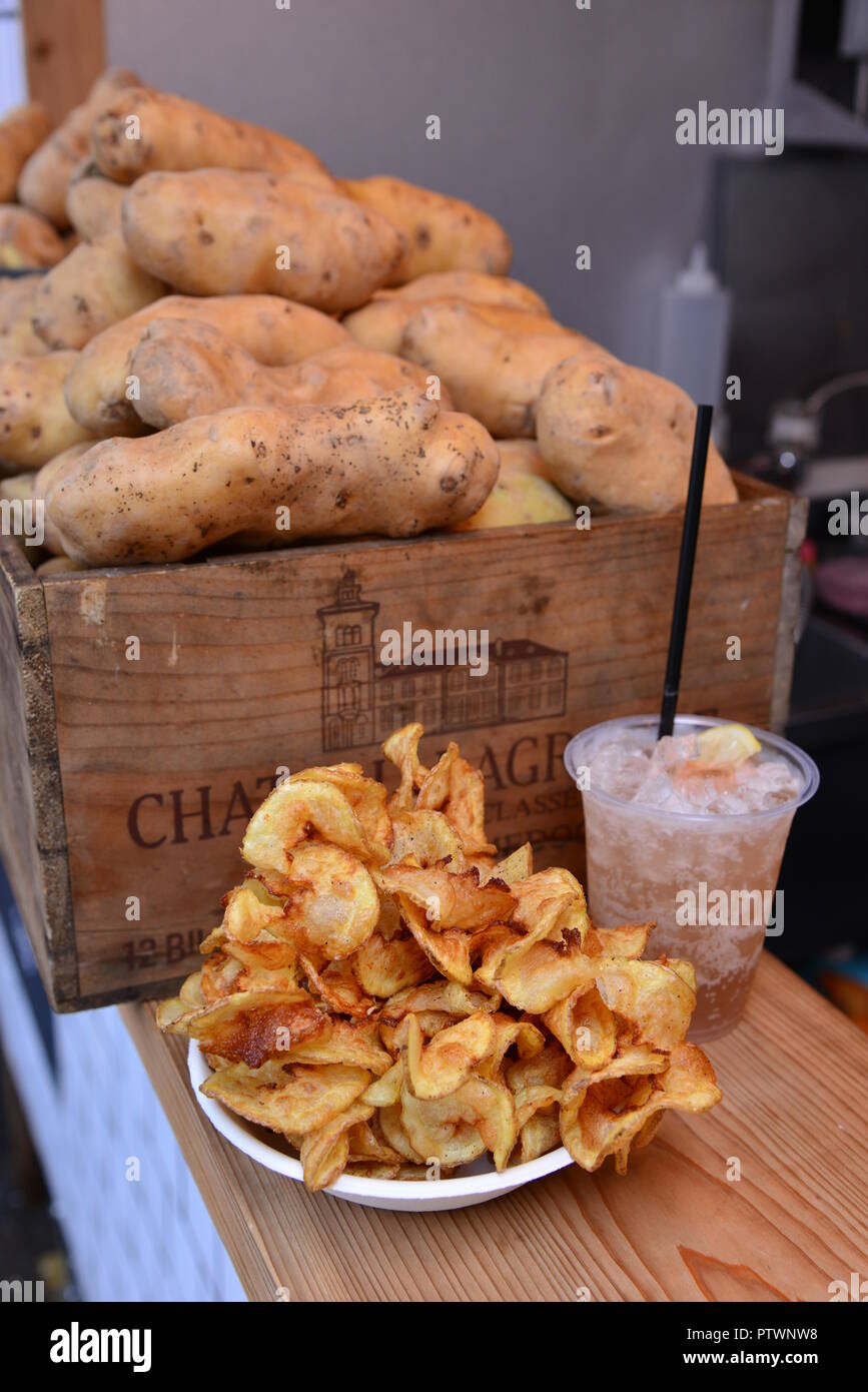 Ribbon fries hi-res stock photography and images - Alamy